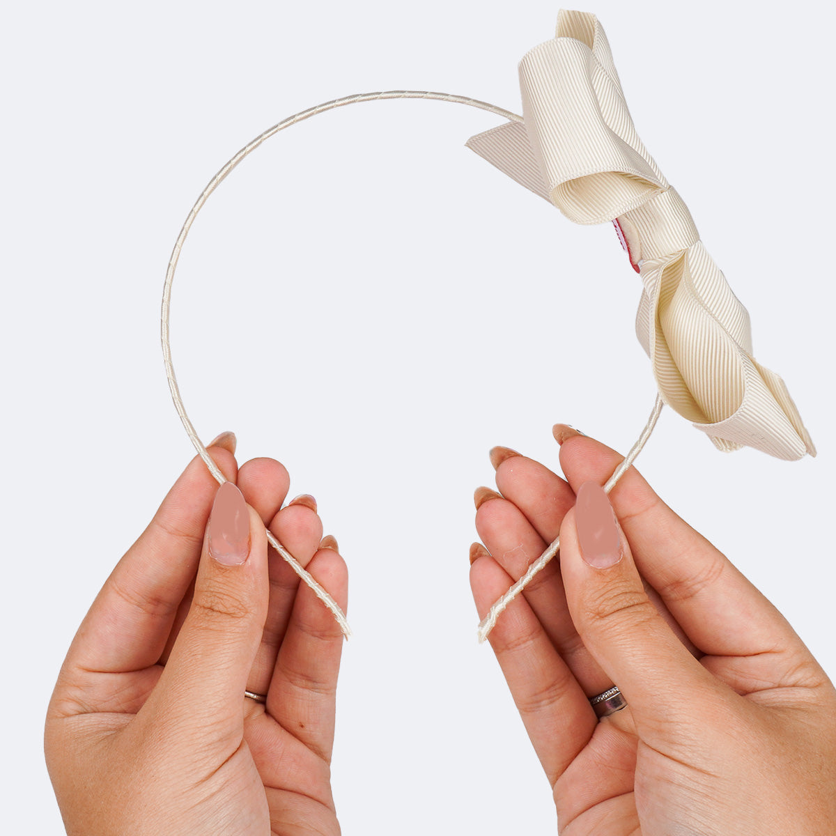 Tiara Infantil Pampili com Laço Mafim | Mundo da Menina by Pampili